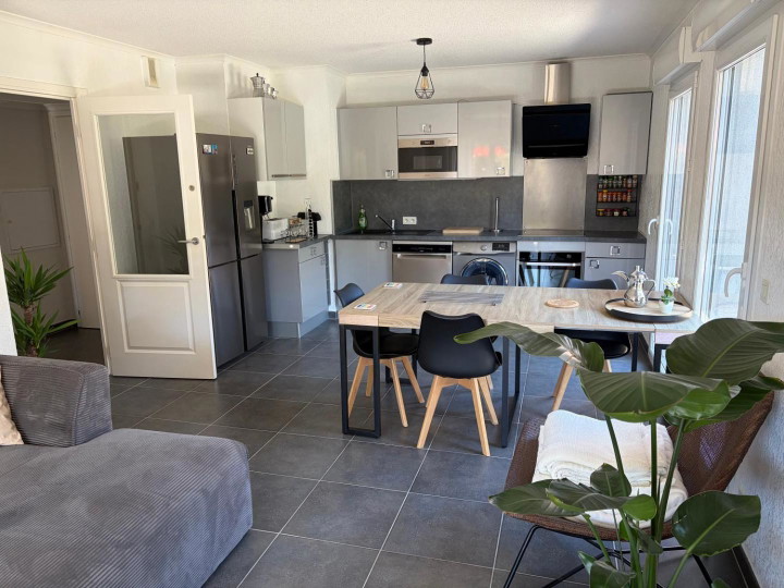 Appartement 65m2 Avec Piscine Et Rez De Jardin 80m2 - Saint-Raphaël