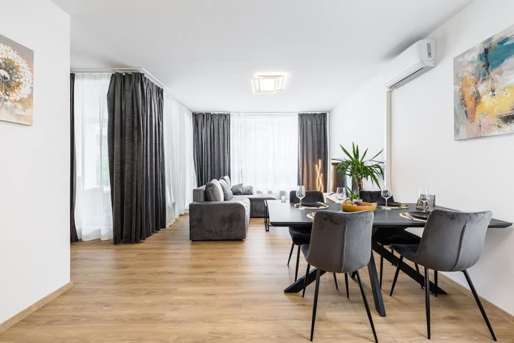 Fabulous Apartment With Terrace & Free Parking - Stare Miasto