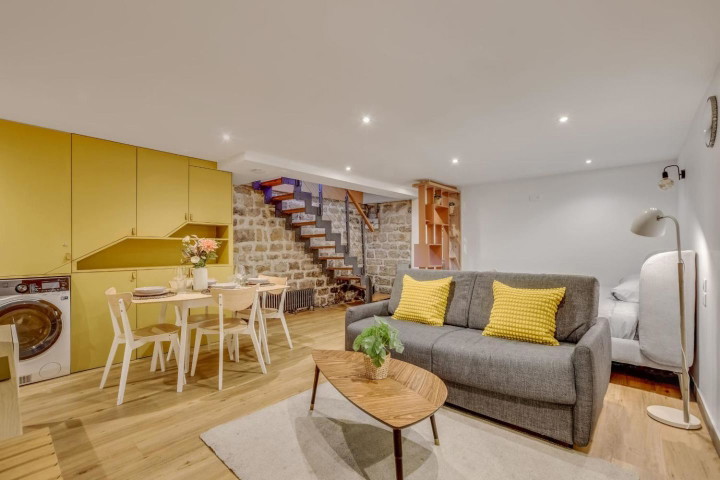 Grand Studio En Sous Sol - Gare Montparnasse - ibis Maine Montparnasse