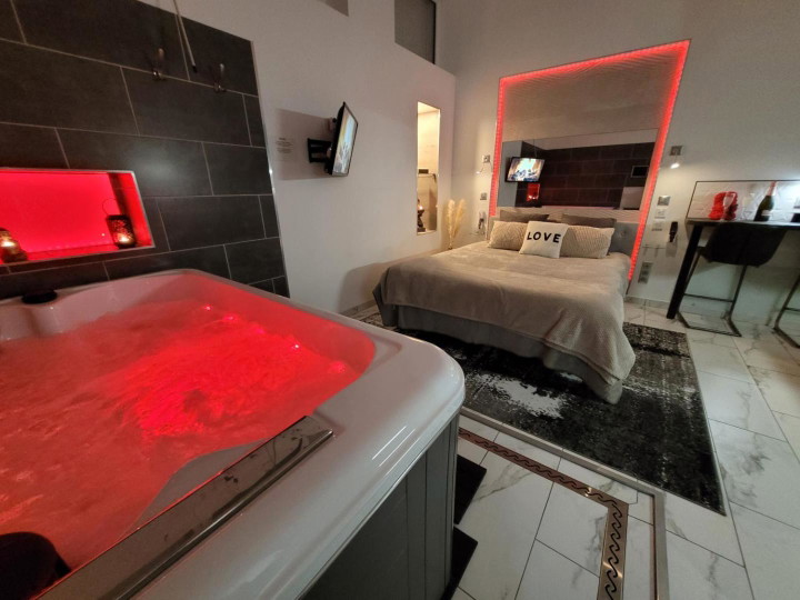 Secret Love Jacuzzi Ou Midnight Spa - Blois