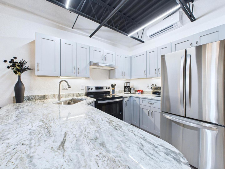 Chic Loft Retreat Near Port Canaveral -Unit 202 - Cape Canaveral, FL