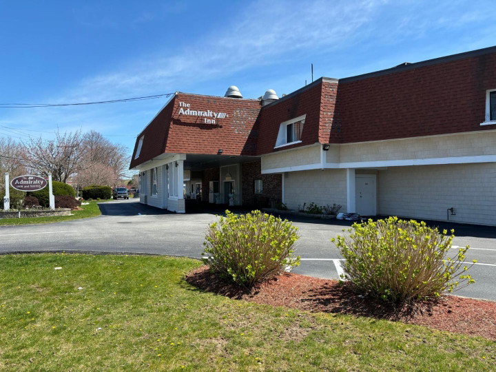 Admiralty Inn & Suites - A Red Collection Hotel - Falmouth, MA