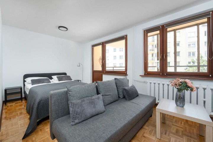 Spacious Apartment In Wrocław Center With Balcony And Desk By Noclegi Renters - Wrocław