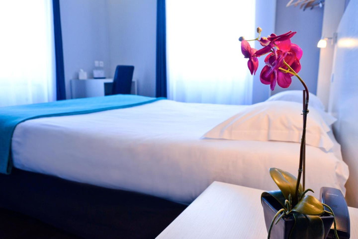 Hotel Le Comty - Feurs