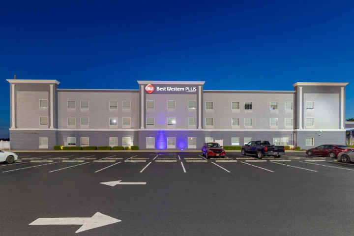 Best Western Plus Brunswick Inn & Suites - Georgia, GA