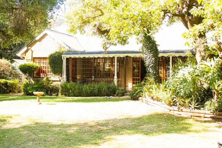 Hidden Gem Art Guesthouse , One Of A Kind - Germiston