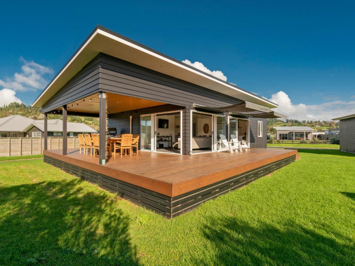 Sundaze Escape - Cooks Beach Holiday Home - Hahei