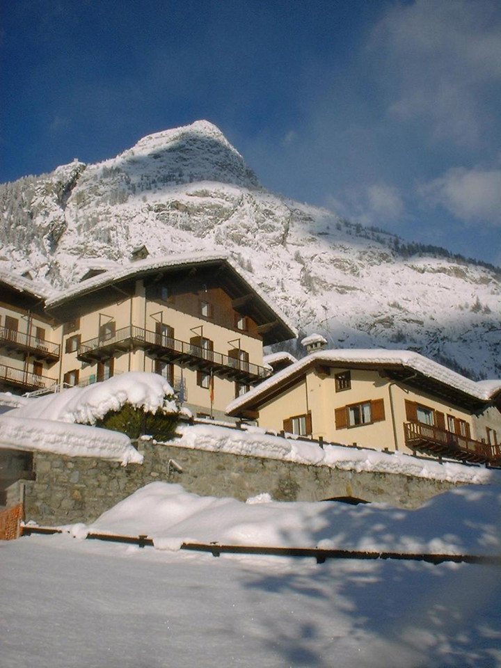 Hotel Ottoz Meublé - Morgex