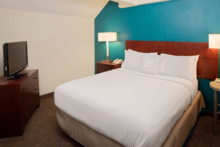 Residence Inn By Marriott Louisville East - Louisville, KY