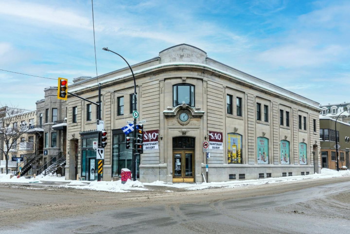 New Flat Located Closed On St-denis Street By Denstays - Québec