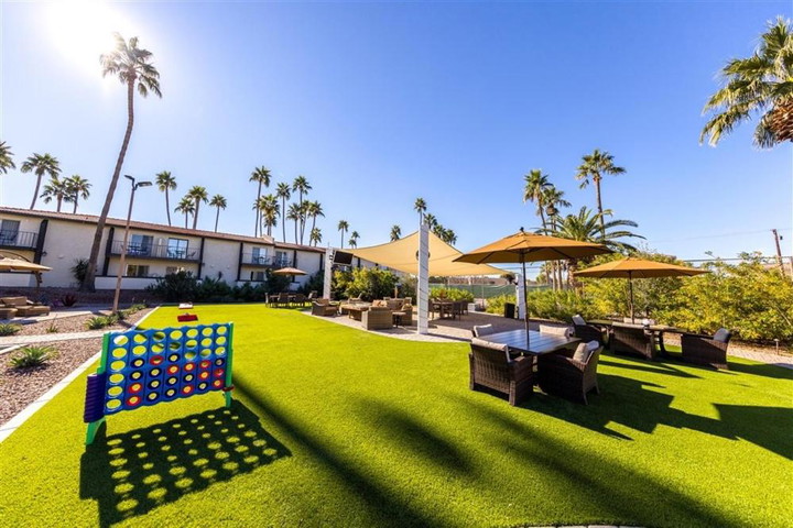 135 Fully Furnished, Amenities Galore - Scottsdale, AZ