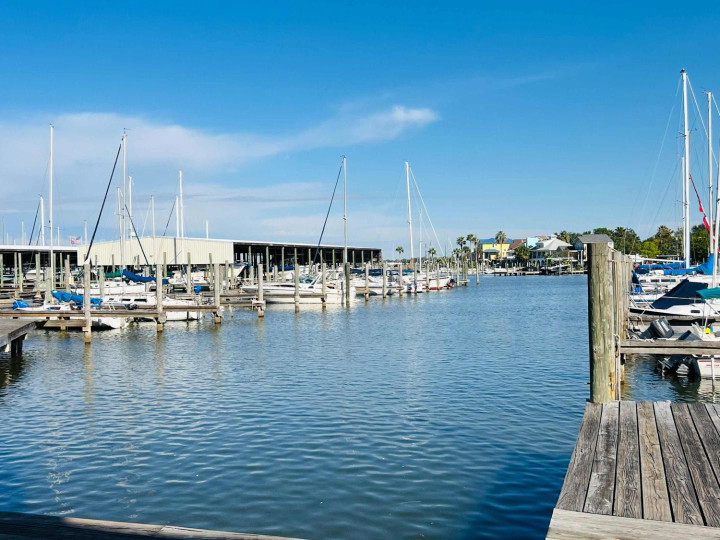 Marina Maison 2bdr Condo - Kemah, TX