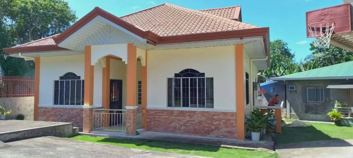 Spacious Villa - Tagbilaran City