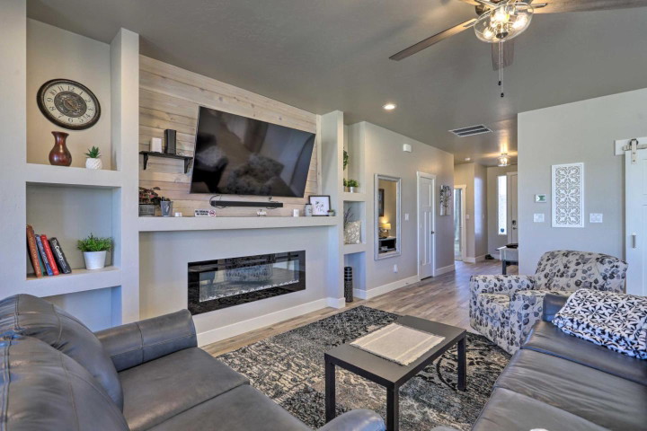 Family-friendly Grand Junction House W/ Patio - Grand Junction, CO