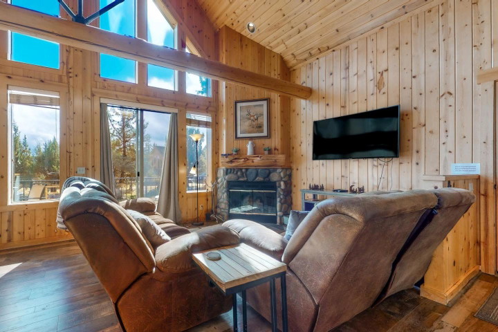Eagle Creek Chalet On The Pond - Oregon