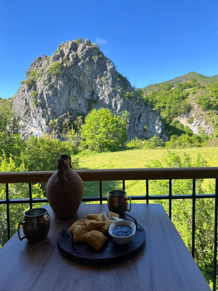 Konaku Kapedani - Albania