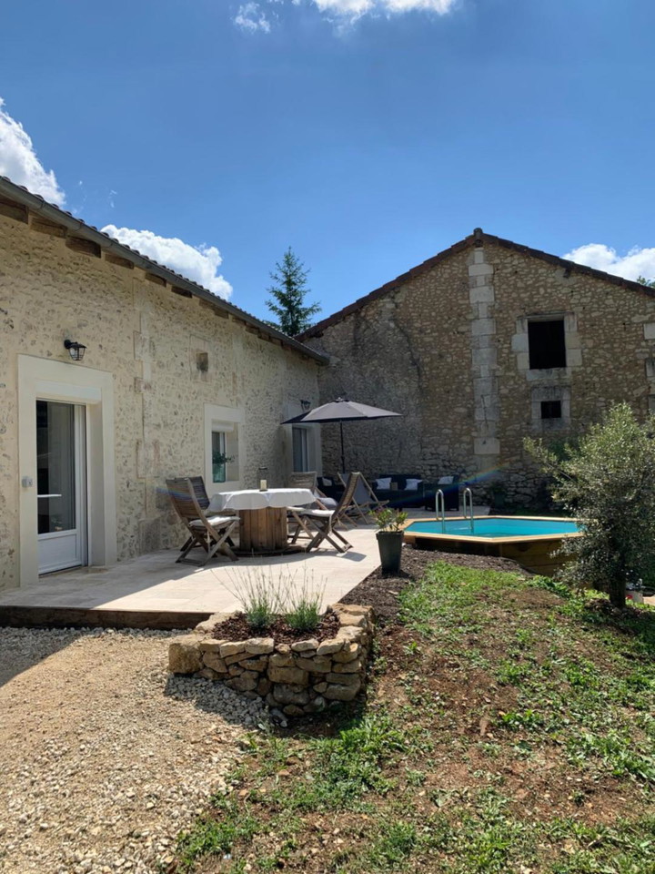 L Ostal - France