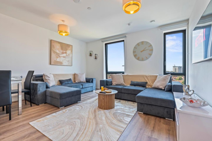 Luxury Wembley Flat, Walk To Stadium, Sleeps 6 - Harrow