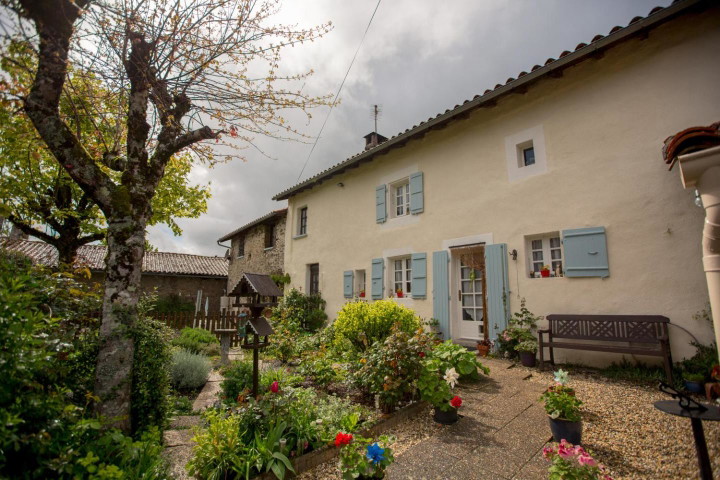 La Maison Des Fleurs - Charente