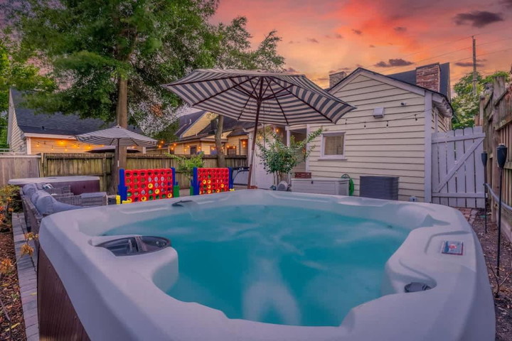 Historic District - Hot Tub - Walk To Forsyth Park - Savannah, GA