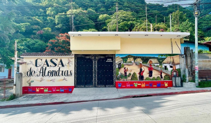 Casa De Alondras - Guatemala