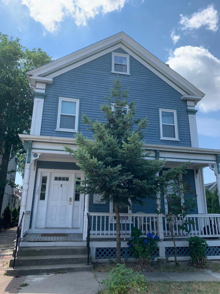 Beautiful 2-bedroom, 2-bath Townhouse - Boston, MA