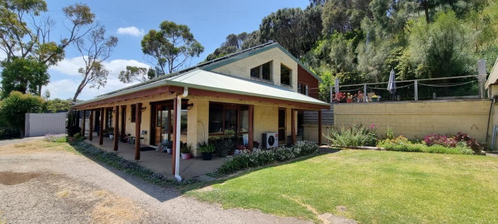 Eastern Reef Cottages - Victoria