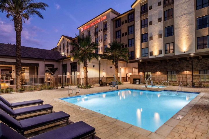 Hilton Garden Inn Chino Hills Pomona Ca - Azusa, CA