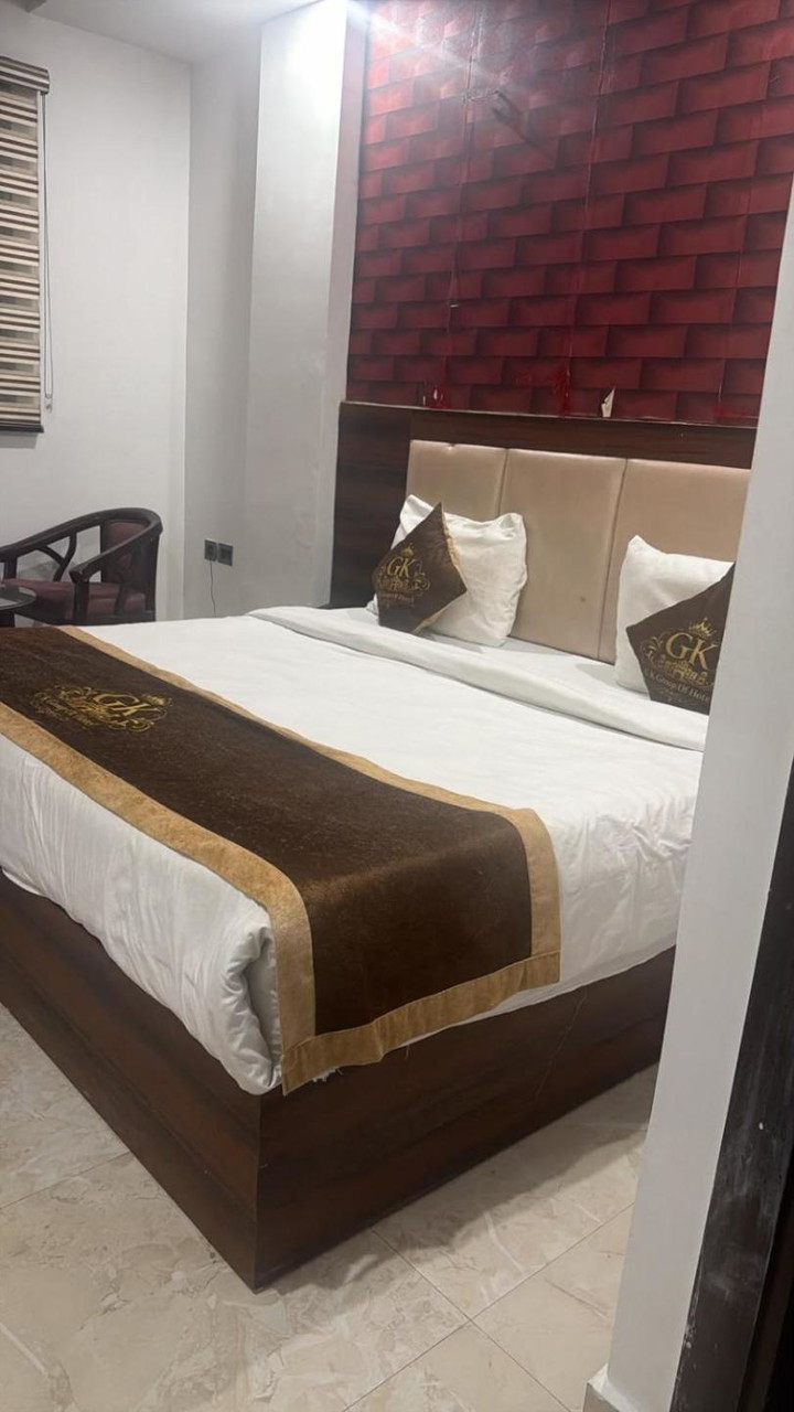 Hotel Sachdeva Suites Near Vrindavan - Vrindavan