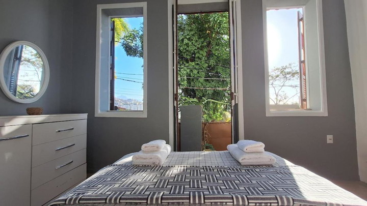 Casa Com Mini Floresta, A Paz Ao Lado Do Centro - Glória