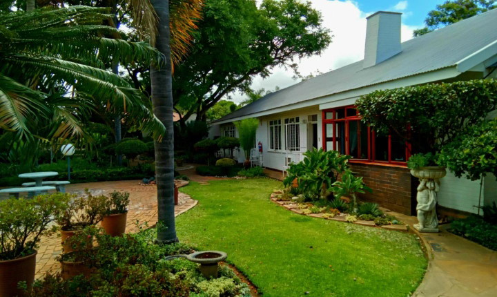 Lindekroon Guest House - Polokwane