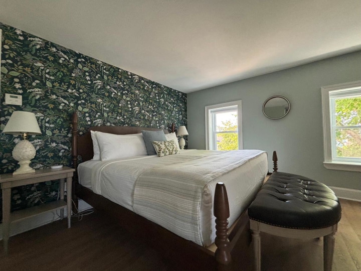 Breakwater Inn - Kennebunkport, ME