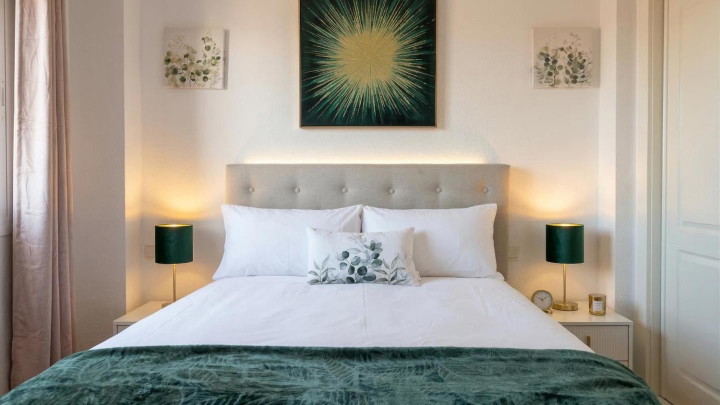 Madrid Suite, Airport, Ifema, Pool - San Blas
