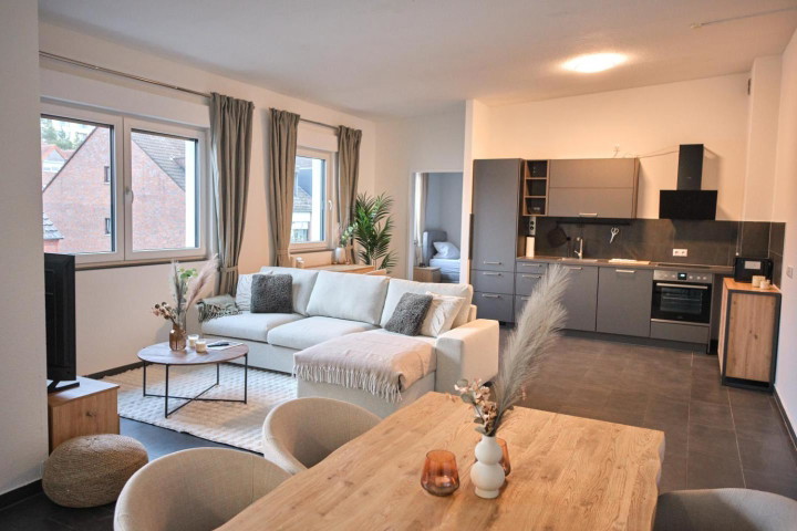 New! Modern Spacious Apartment - Good Connection - Aix-la-Chapelle