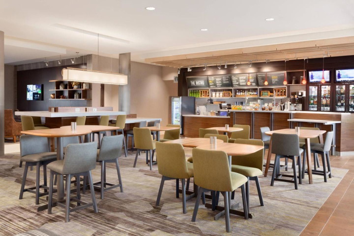 Courtyard By Marriott Boston Dedham/westwood - Wellesley, MA