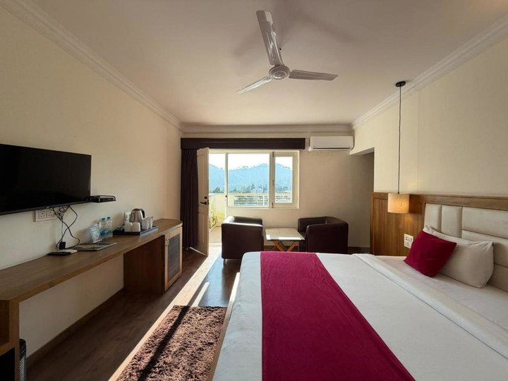 The Four Season Pranav Resort - A Lavish Luxury Property - Nainital