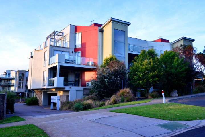 Phillip Island Towers - San Remo