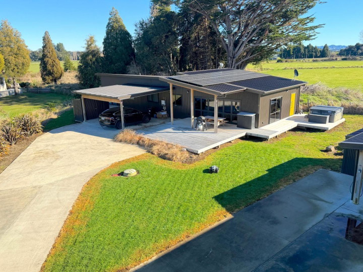 5 Bedroom, Solar On Snowmass Ohakune, Yellow Door - New Zealand