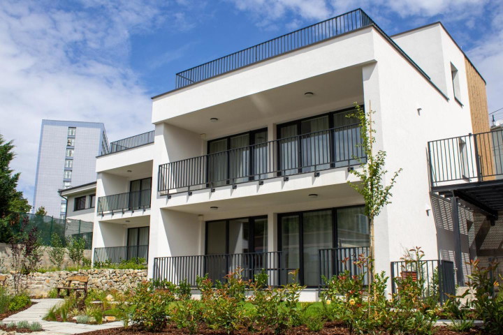 Gardinn Apartments - Hotel Service And Free Parking - Bratislava