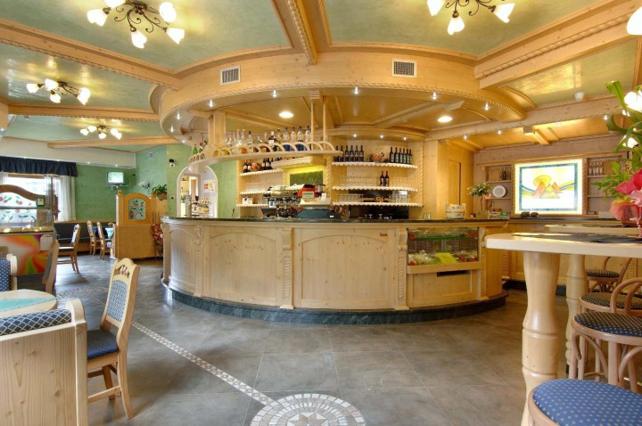 Hotel Dolomiti Saone - Comano