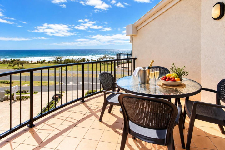 Ocean Views - Top Floor - Marcoola