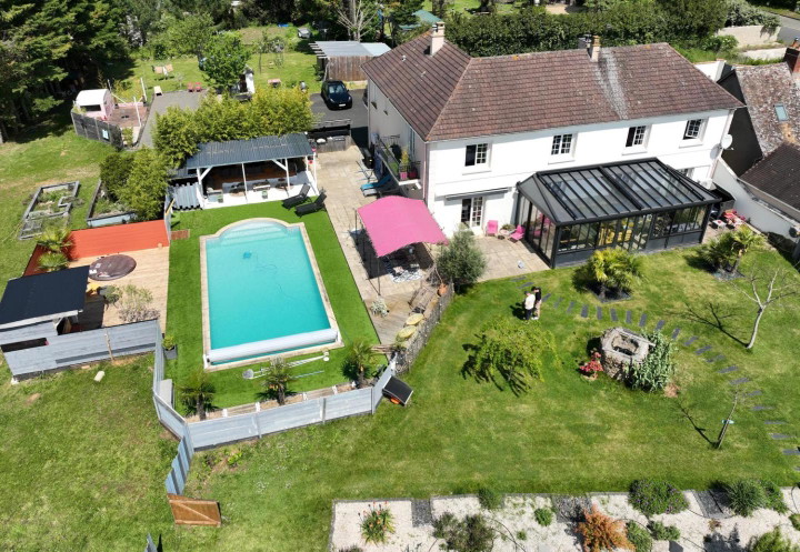 Oasis De Détente Avec Piscine Et Jacuzzi 300m2 - Le Mans