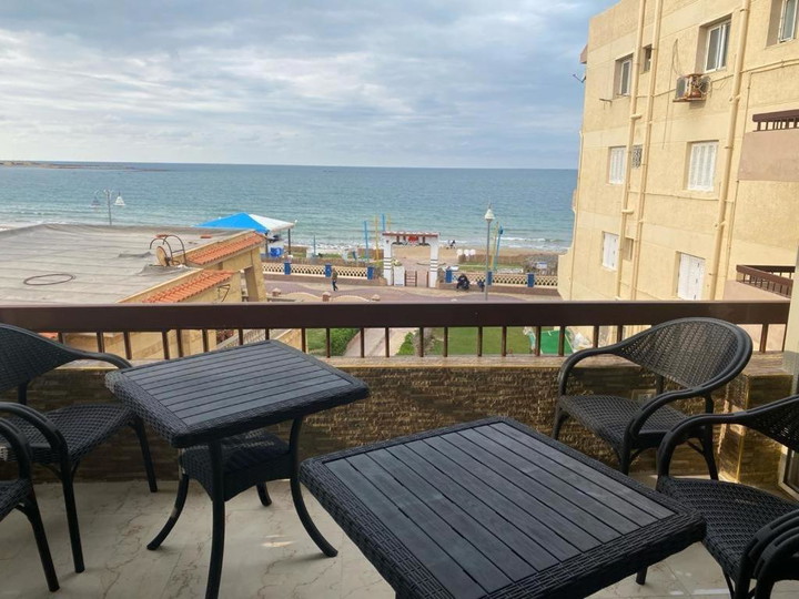 Maxeem Direct Sea View Apartment Super Lux 2 Bed Rooms Alexandria Maamoura Beach شاليه سوبر لوكس مجموعه مكسيم شاطىء المعموره الاسكندريه على البحرمع كارنيهات بوابه طول السنه و الشاطىء الخاص من اول مايو الى نهايه اكتوبر للعائلات - エジプト アレクサンドリア