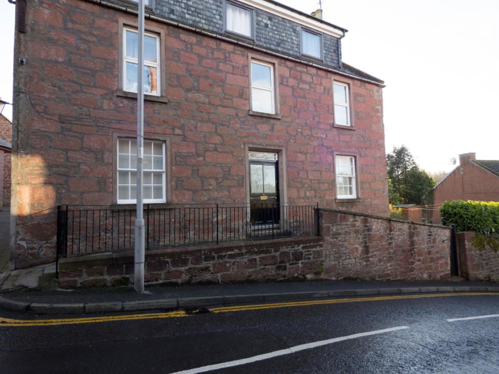 The Gallery Flat, 4 Tannage Brae - Scotland