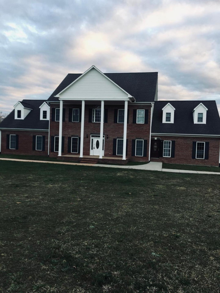 Moorefield Suites Greensboro East - Greensboro, NC