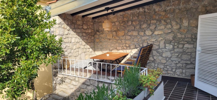 Old Town Stone House Oasis - Selce