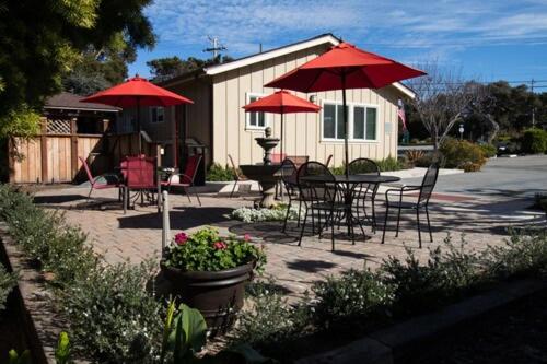 Sea Breeze Inn - Pacific Grove - Monterey Bay, CA