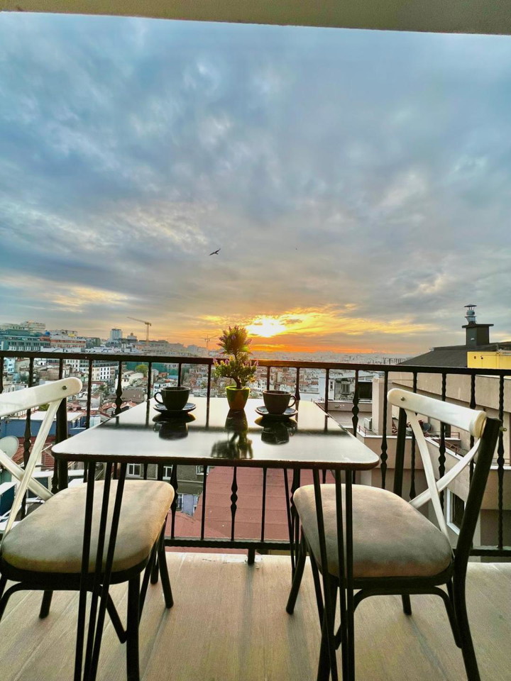 Taksim Larissa Hotel Suites - Istanbul