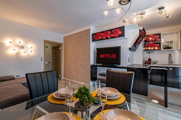 Deluxe Apartment With 2 Bedroom In Center Varna - Varna