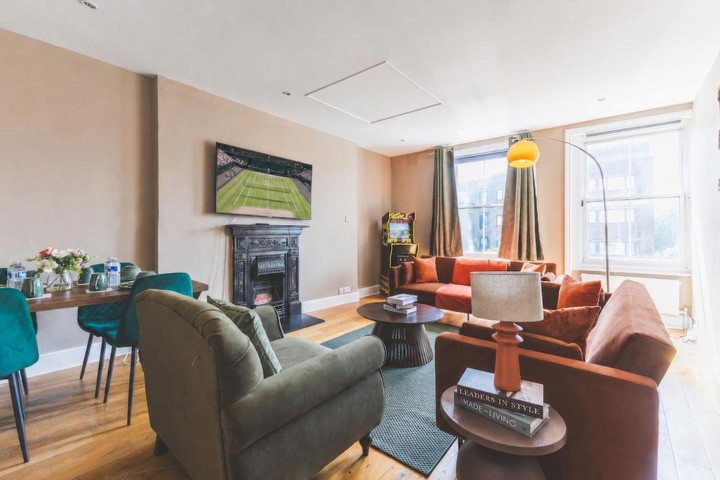 Earls Court Station- Hottub, Arcade, Private Garden- Hosts 6 - London, UK